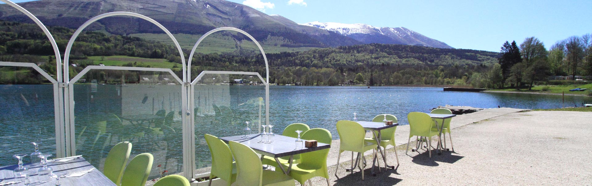 Camping Grenoble "Au Pré du Lac" - Camping *** in Laffrey